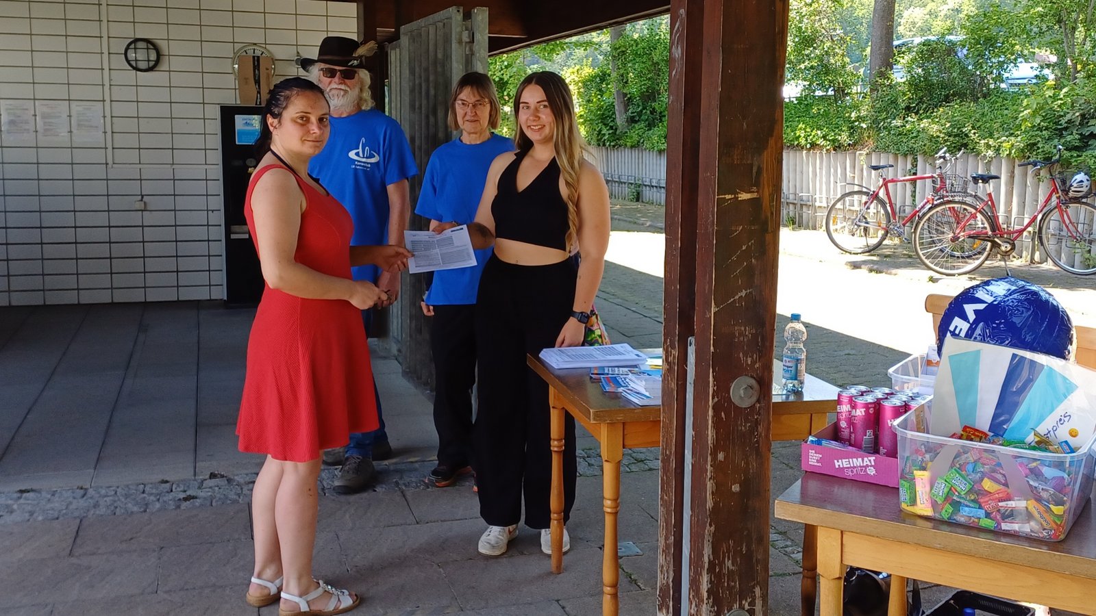 Freibadstart samt Mitgliederwerbung