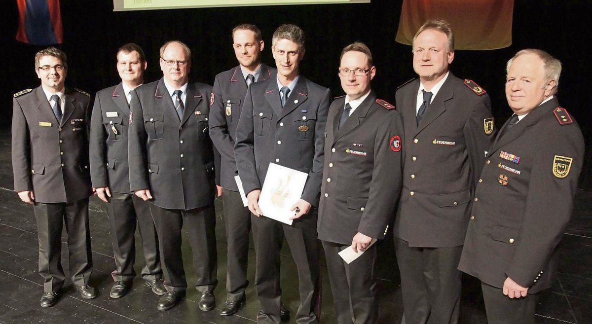 Michael Neubauer gibt Führung ab