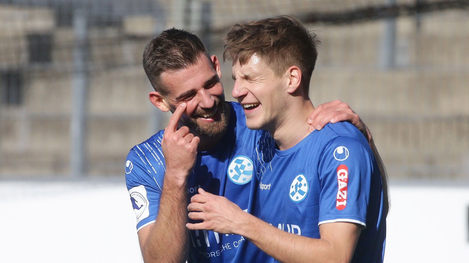 Die Blauen starten mit beeindruckender Souveränität