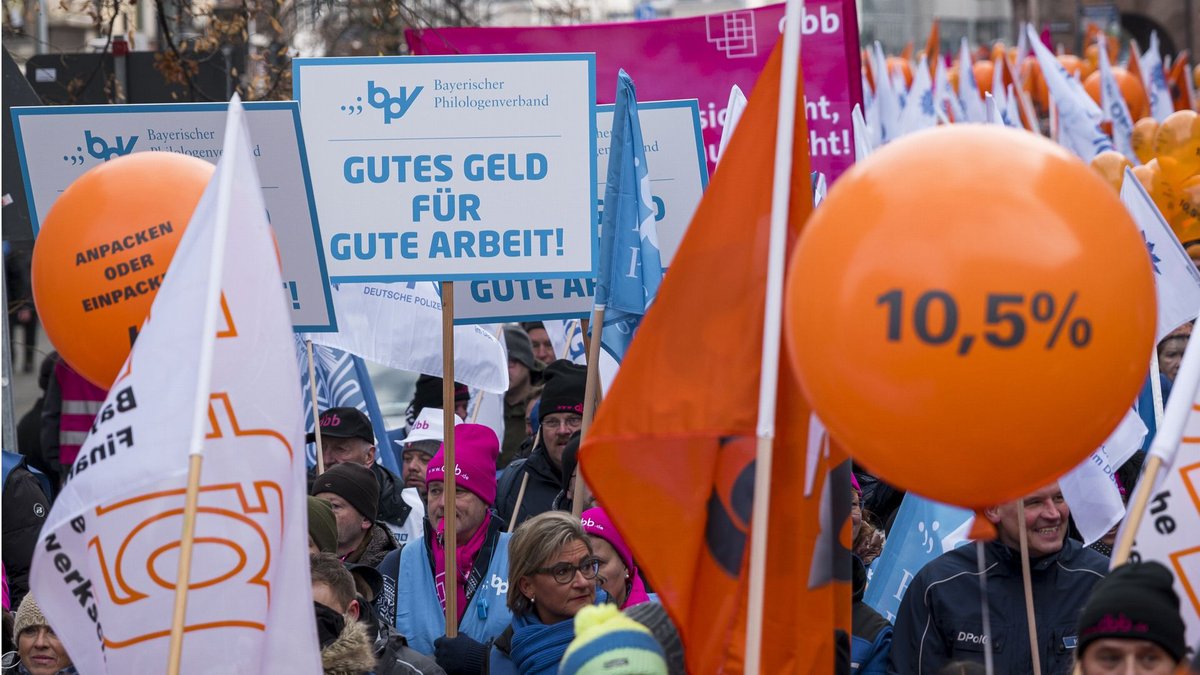 Fabelhafte Inflationsprämie Pensionäre Bayern Fotos