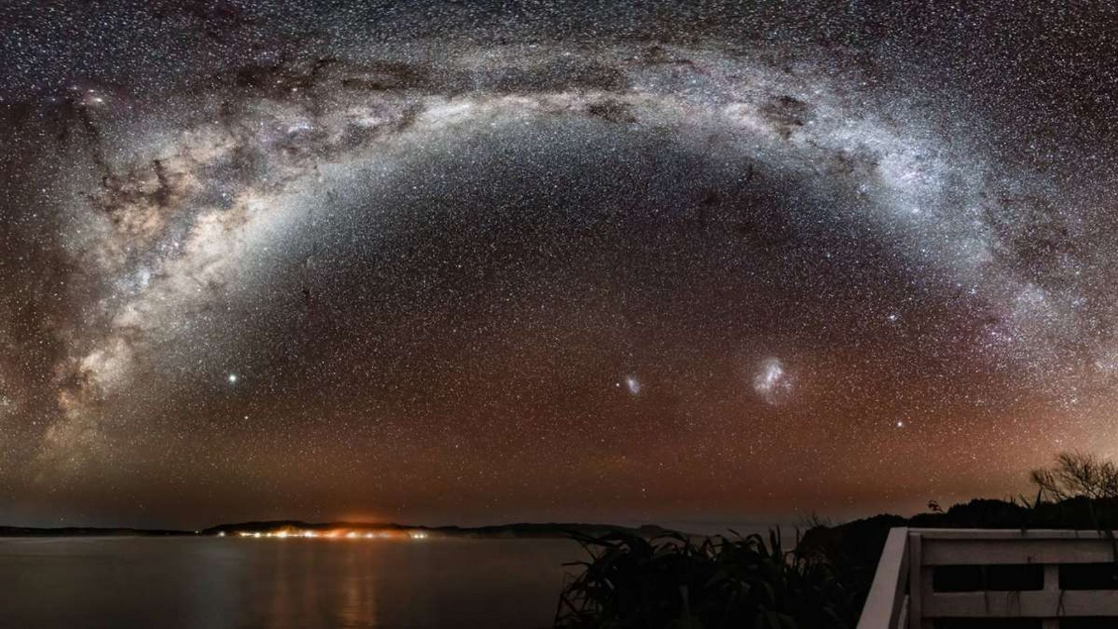 Liegt unsere Galaxie inmitten einer großen kosmischen Leere?
