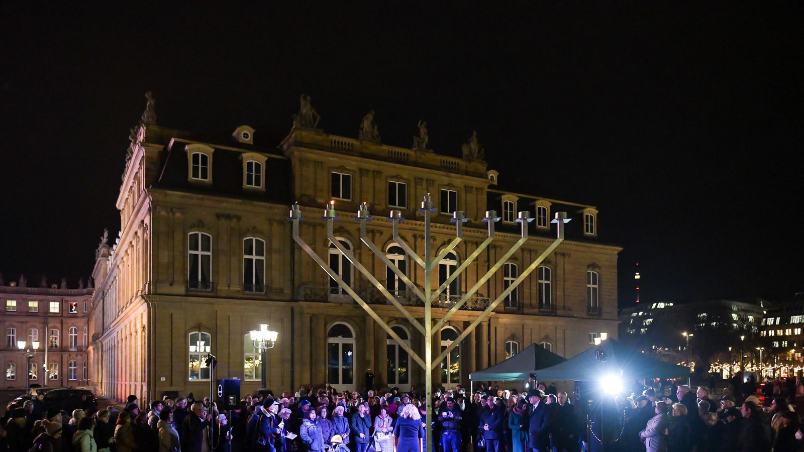 Lichter zum Chanukka-Fest in Stuttgart entzündet
