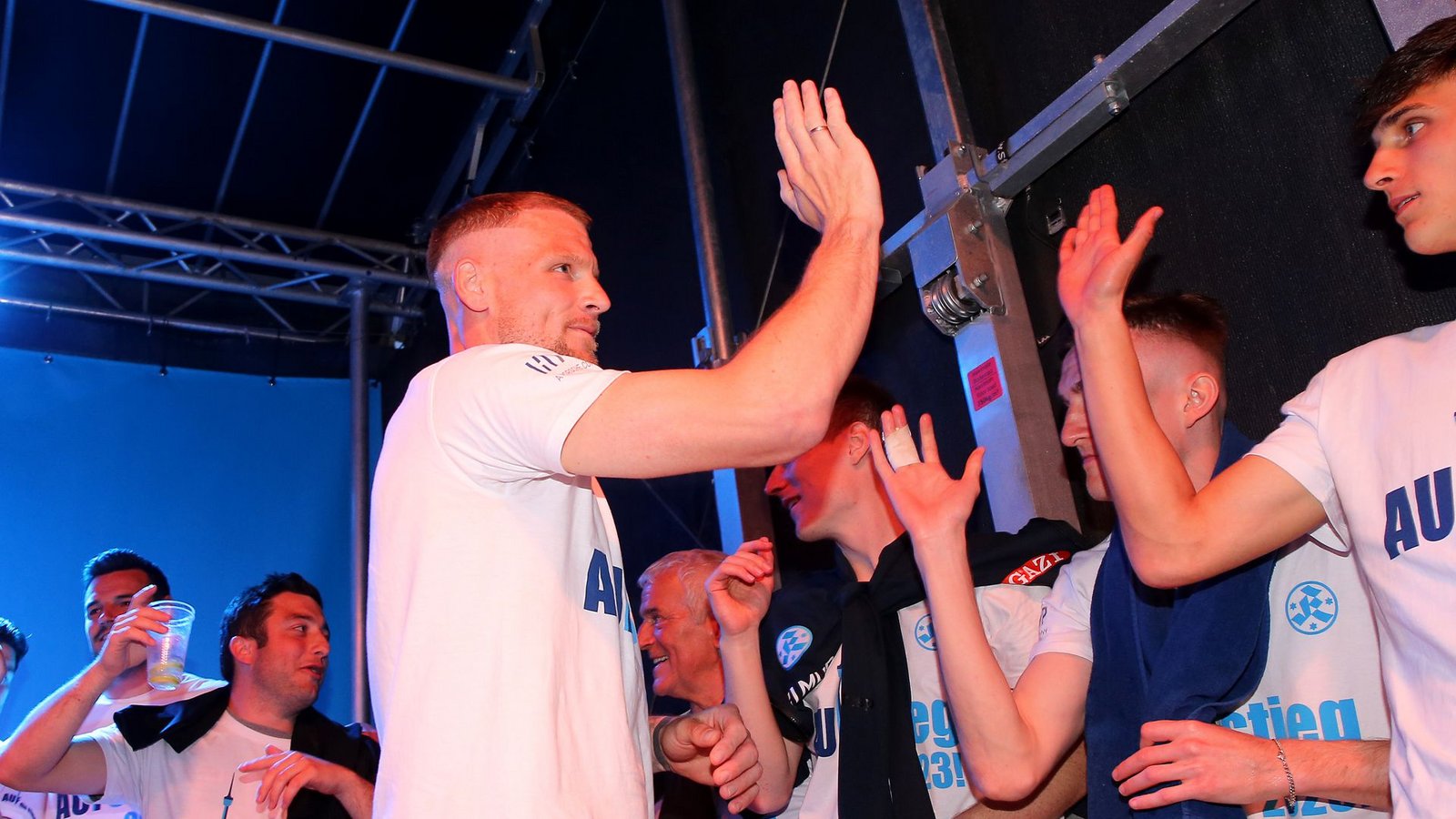 Das sind die emotionalsten Bilder der Aufstiegsparty