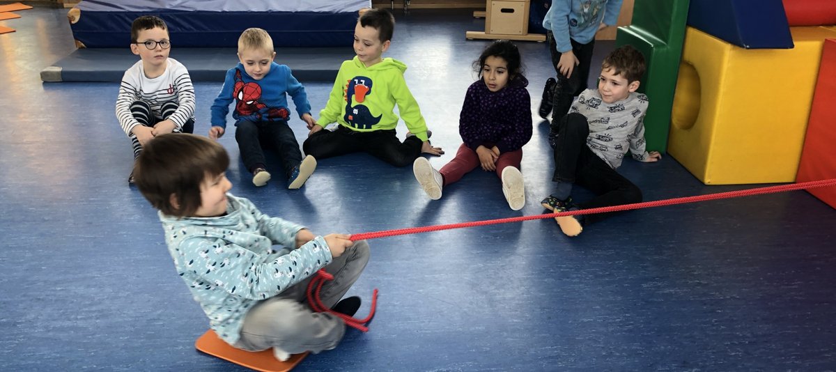 Eiszapfen abschießen und Hangeln