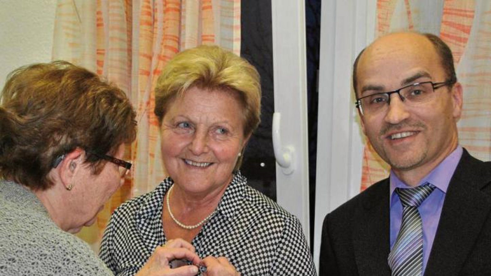 Historische Ehrung für eine vielfältig engagierte Illingerin