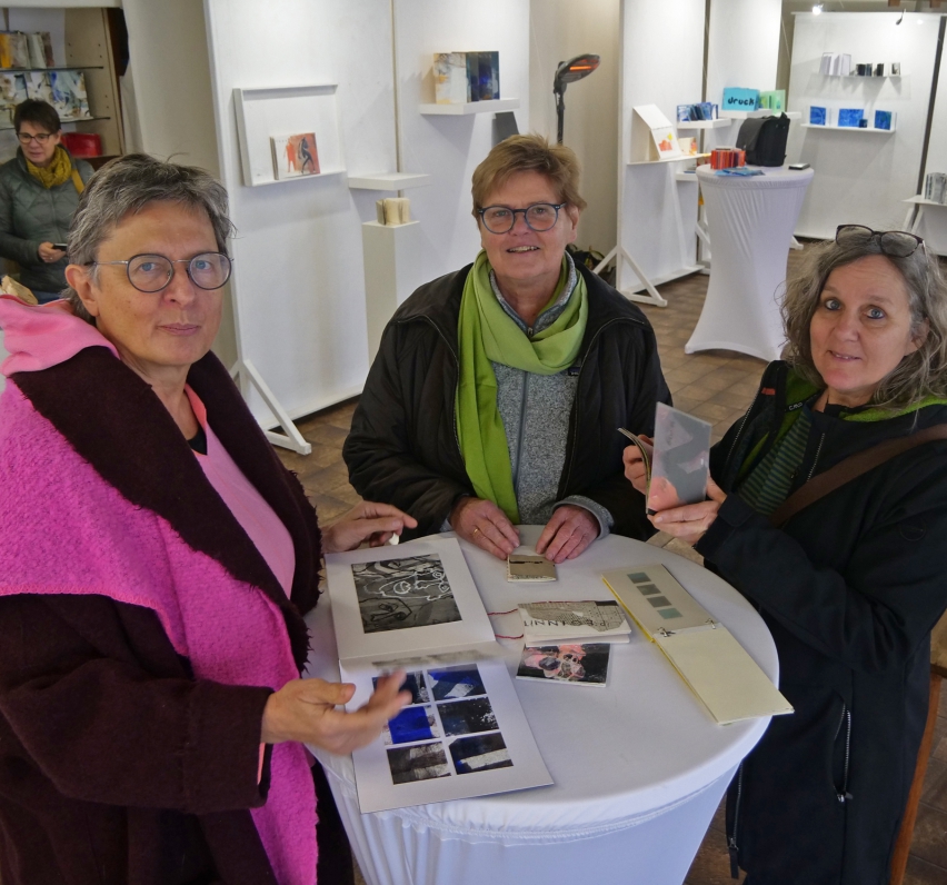 Im künstlerischen Sinne Bücher gestalten