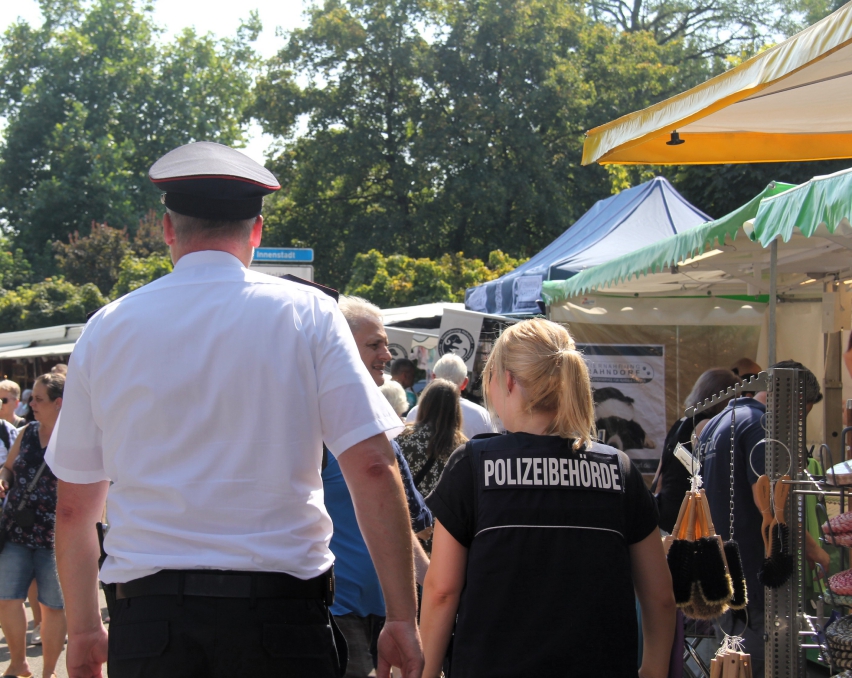 Polizei zieht positive Bilanz des Bietigheimer Pferdemarkts 2024