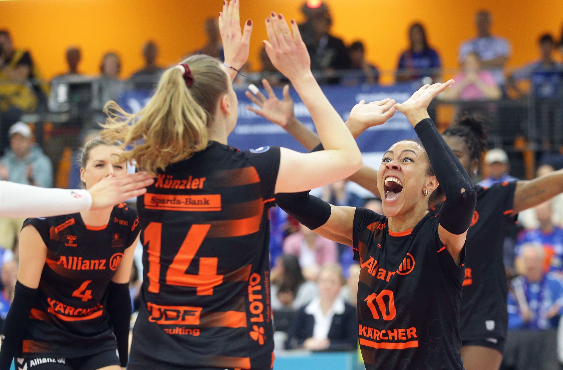 Das sind die emotionalsten Bilder vom neuen Tabellenführer