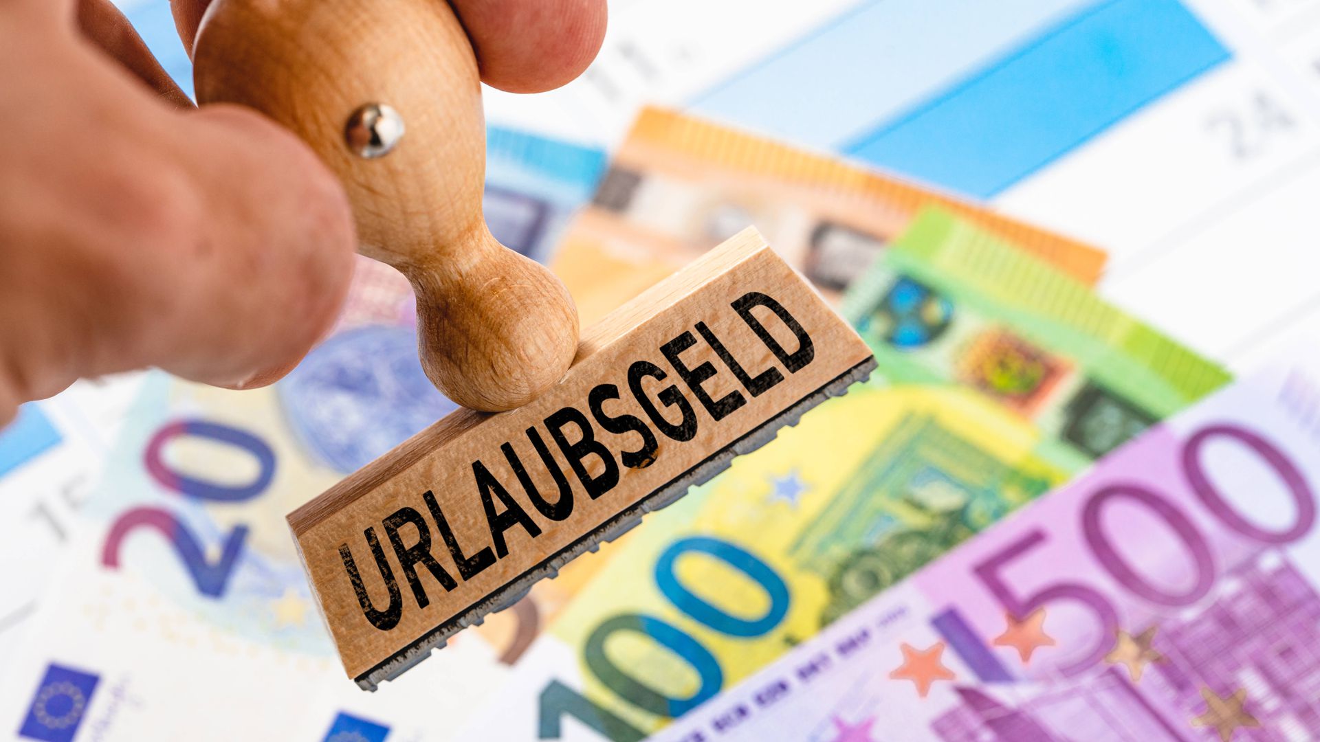 Privatinsolvenz Weihnachtsgeld Urlaubsgeld Uberstunden