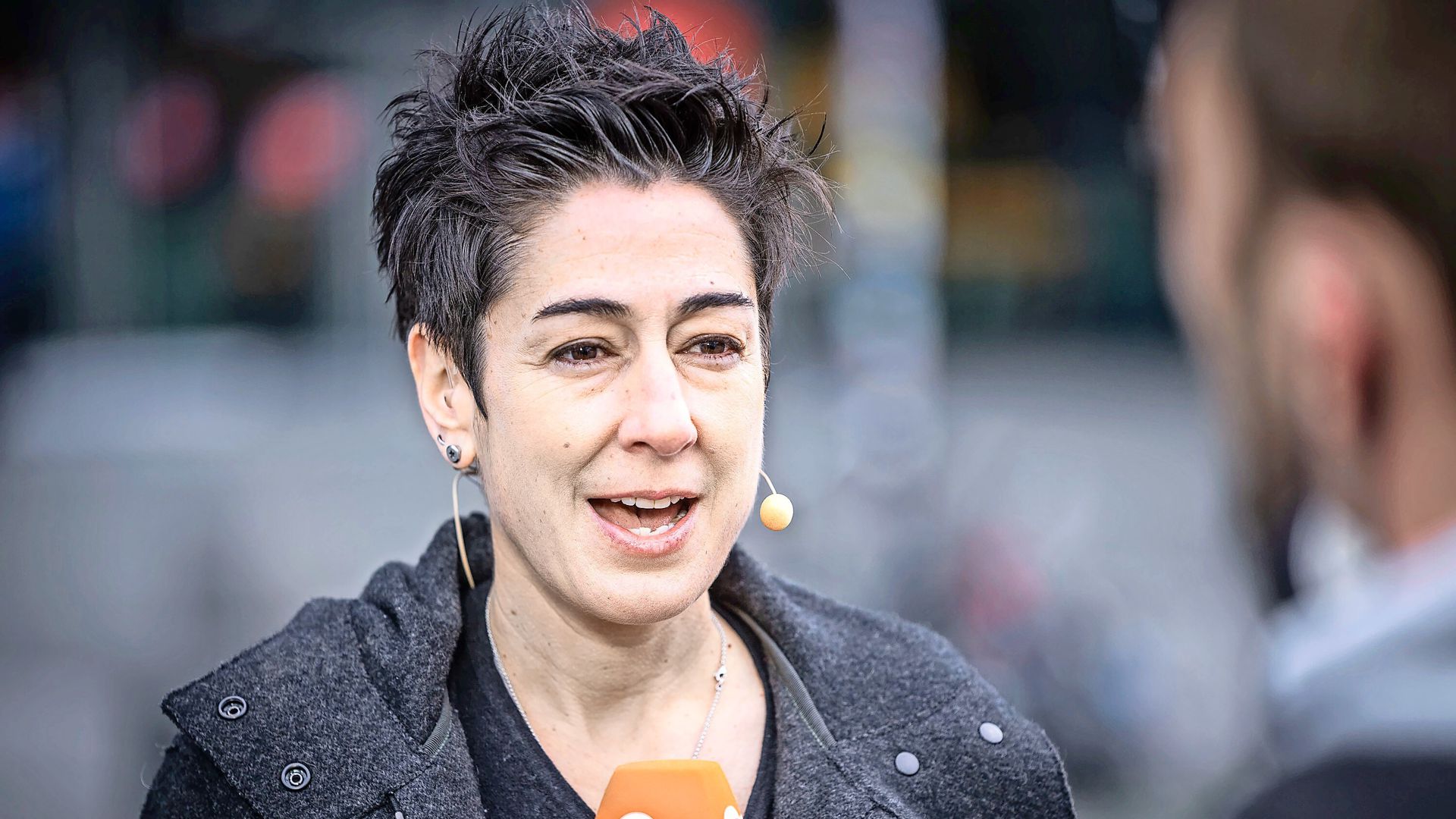 Dunja Hayali legt Social-Media-Pause ein